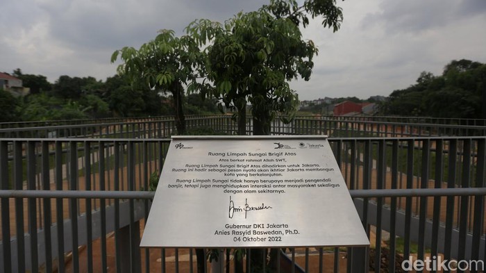 Potret Terkini Proyek Ruang Limpah Sungai Brigif untuk Atasi Banjir Jakarta