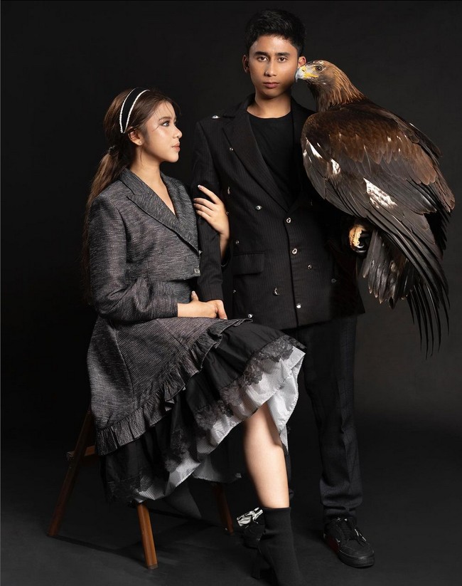 7 Potret Tiara Andini & Alshad Ahmad Foto Bak Prewedding Bareng Hewan Eksotis