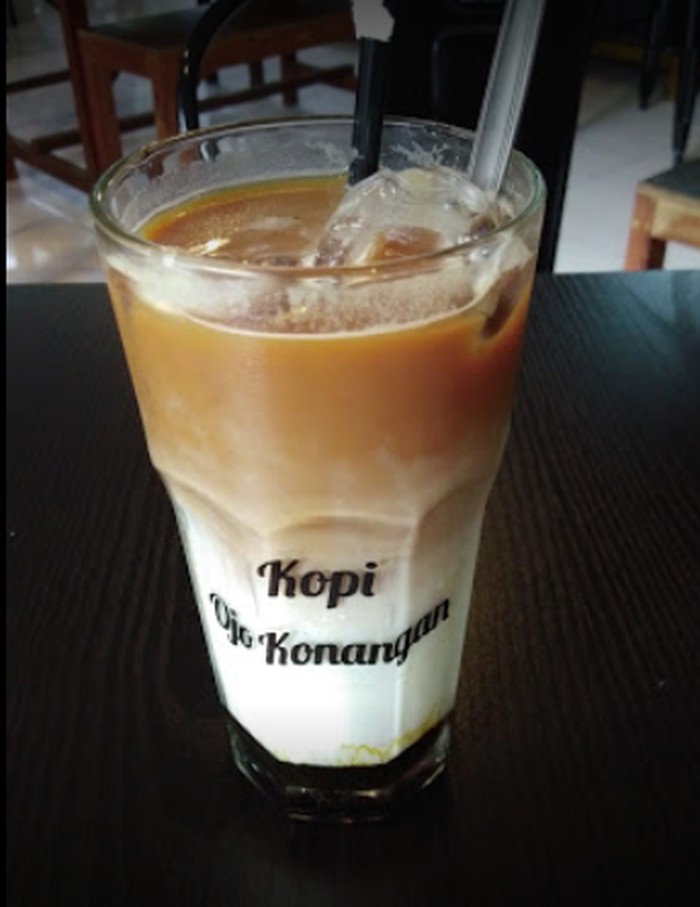 20 Es Kopi Susu Gula Aren Rp 13 Ribuan yang Legit Seger