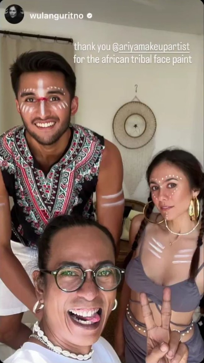 8 Potret Wulan Guritno Liburan di Bali, Peluk Mesra Hingga Joget Bareng Pacar