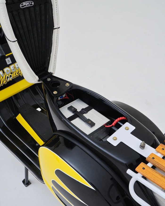 Penampakan Motor BBM yang Berhasil Disulap Jadi Listrik