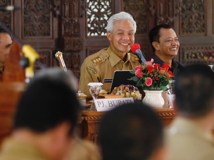 Survei Elektabilitas Capres Di Surabaya Ganjar Unggul Jauh Di Atas Anies
