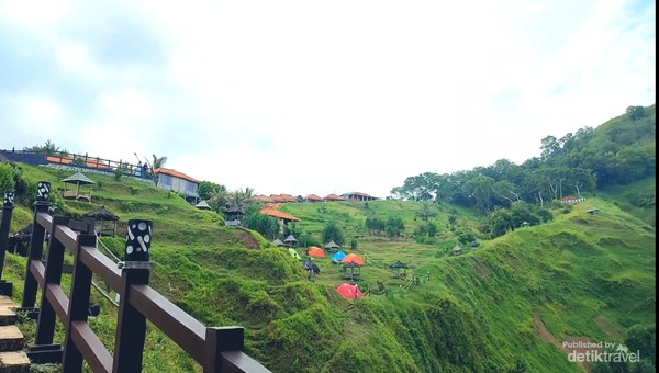 Menganti, Contoh Lengkap Wisata Pantai di Tengah Perbukitan