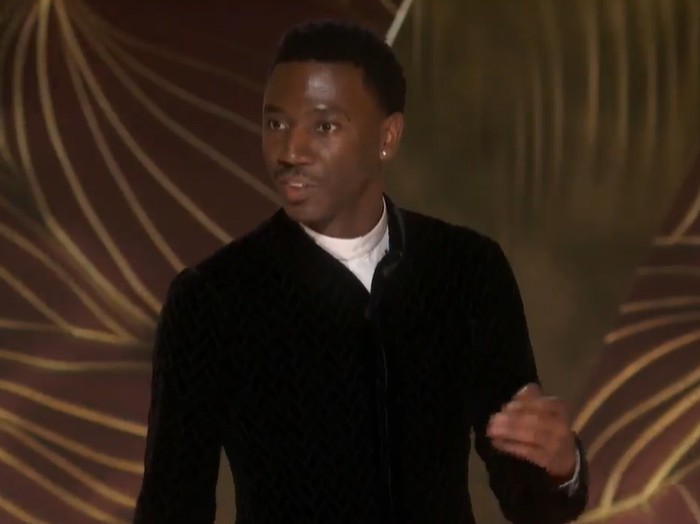 Kenalan Dengan Jerrod Carmichael Host Golden Globe Awards 2023