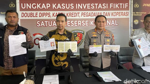 Polres Jakbar Tangkap 2 Wanita Pelaku Investasi Bodong Kerugian Rp 19 6 M