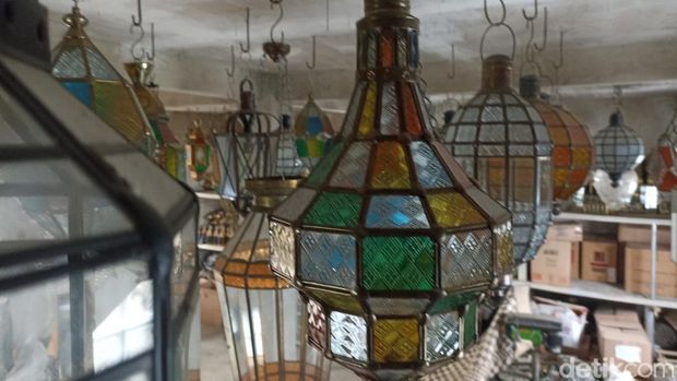 Mengenal Lampu Gentur, Lentera Khas dari Cianjur Mengenal Lampu Gentur, Lentera Khas dari Cianjur