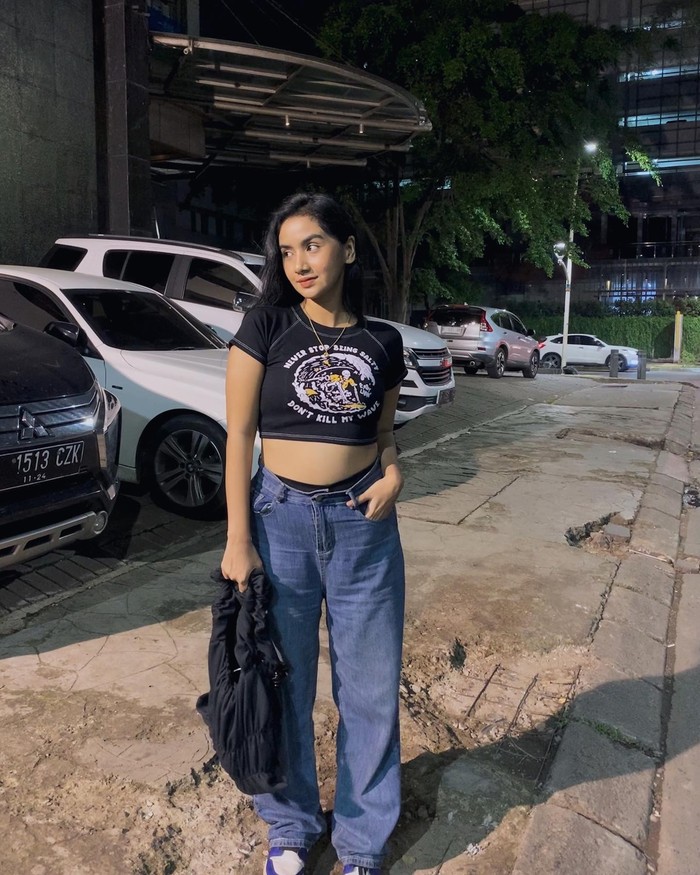 Bunga Zakia Fokus Bikin Karya, Tak Peduli Ada yang Benci