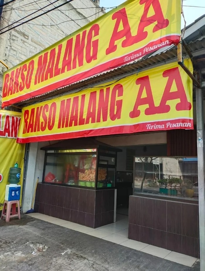 Slurrpp! Gurih Hangat 20 Bakwan Malang Ada di Sini