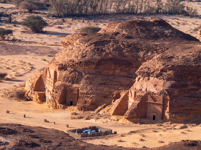 Gunung yang Dipahat jadi Rumah di Lembah Hijr, Saksi Bisu Kaum Tsamud