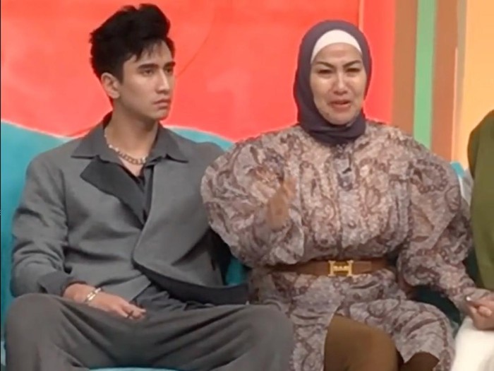 Tangis Venna Melinda Pecah Ceritakan Setengah Jam Paling Mencekam Dalam ... Tangis Venna Melinda Pecah Ceritakan Setengah Jam Paling Mencekam Dalam ...