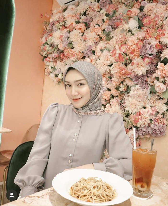 Bahagianya Melody Prima Saat Kulineran di Bali hingga Hotel Mewah