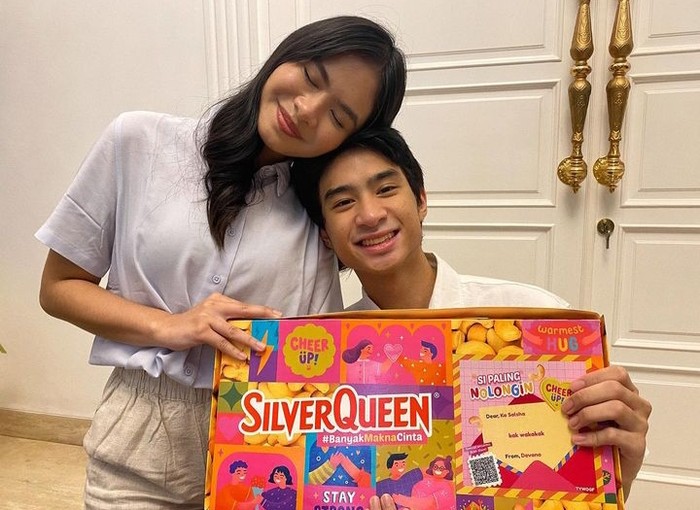 10 Momen Devano Danendra Saat Hangout dan Belanja Mie Instan