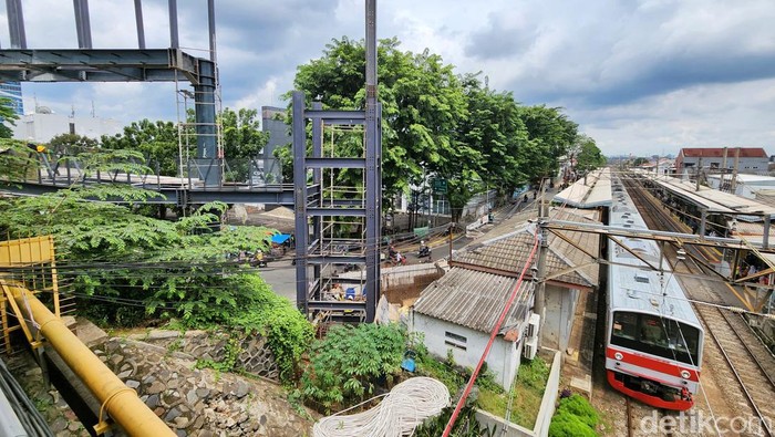 Terkini, Progres Pembangunan Proyek Halte Terintegrasi Cikoko Cawang