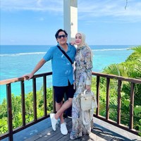 8 Potret Mesra Andre Taulany & Istri, 18 Tahun Menikah Kini Gugat Cerai