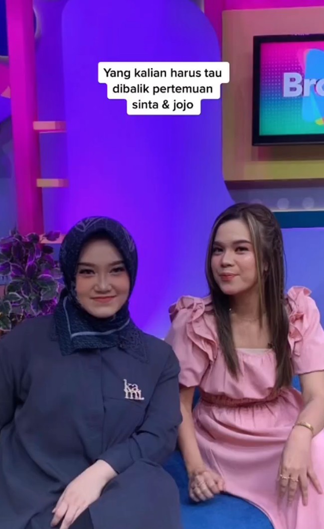 Foto Sinta dan Jojo Keong Racun Reuni 13 Tahun Setelah Viral, Begini Jadinya