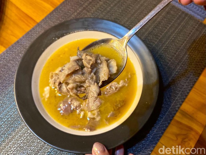 Restoran Ini Tawarkan Domba Guling Racikan Chef Turki Asli