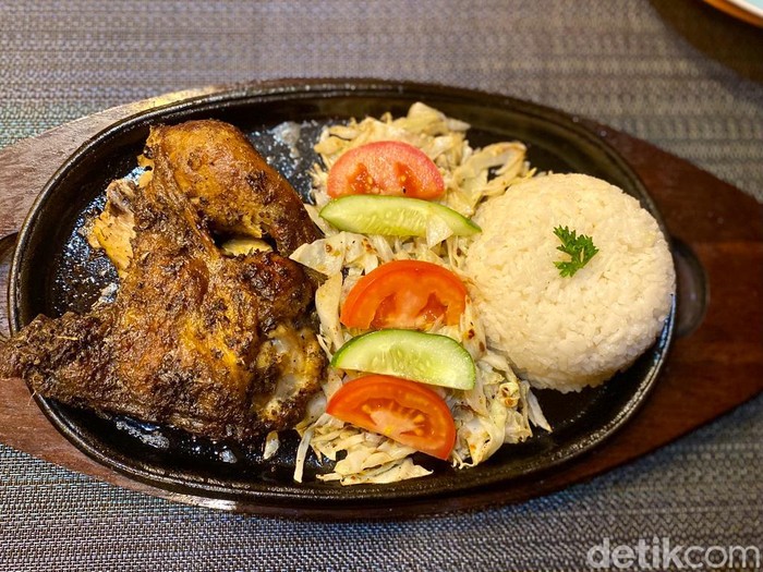 Restoran Ini Tawarkan Domba Guling Racikan Chef Turki Asli