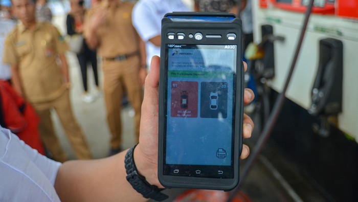 Potret Beli BBM Mulai Pakai QR Code, Lancar Nggak?