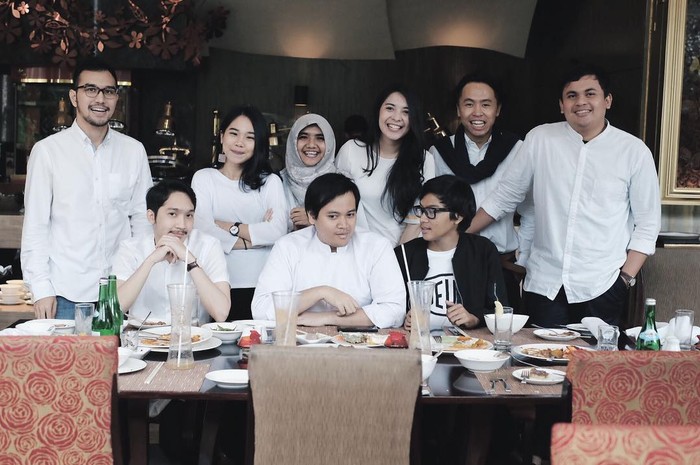 Marchella FP, Teman Dekat Ariel Noah yang Hobi Kulineran