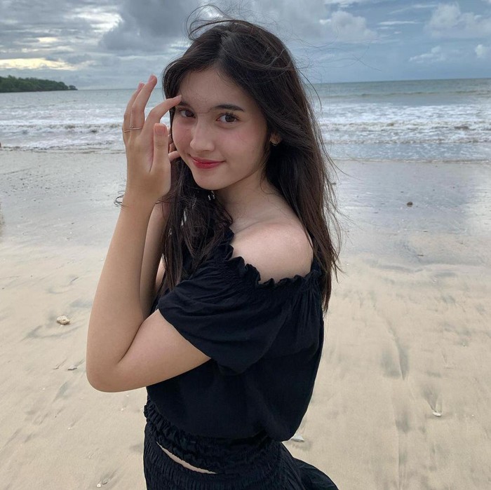 8 Gaya Gaby Rosse, Selebgram Kelahiran Kanada Penyuka Pete