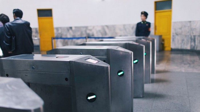 Menegangkan, Begini Suasana Kereta Bawah Tanah Korea Utara