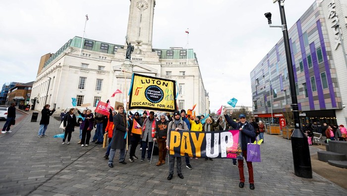 Potret Demo Besar di Inggris! Guru, PNS, hingga Masinis Tuntut Naik Gaji