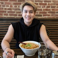 8 Pesona Deris Nagara, WNI Tampan Viral Jadi Presiden BEM Columbia ...