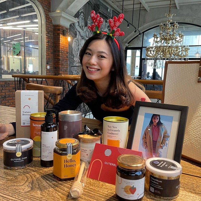 Claudy Putri Tak Pikirkan Persaingan di Tengah Banyaknya Artis Muda