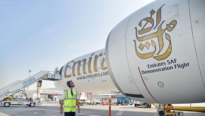 Boeing 777 Ini Berhasil Terbang Perdana dengan BBM Berkelanjutan 50%