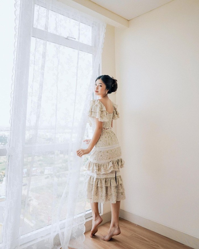 Terpesona Cantiknya Paras Selebgram Putri Setiawan