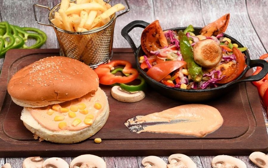 Selain Al Baik Ini Rekomendasi 6 Resto Fast Food Di Mekkah Halaman 2