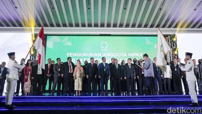 Momen JK Lantik Anggota Baru HIPKA