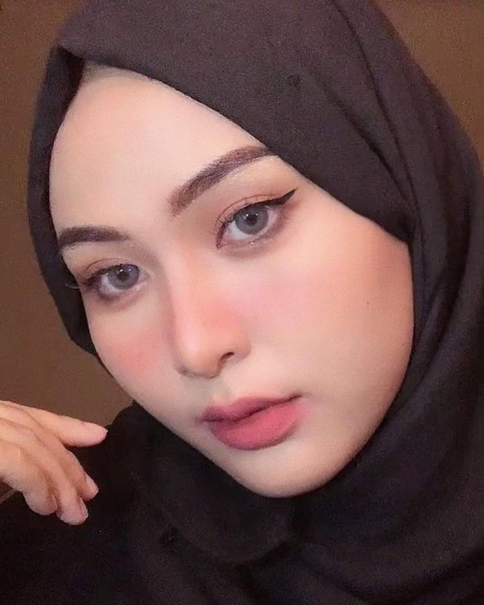 Sosok Elisa, Mahasiswi Dibunuh Mantan Pacar Pakai Kloset di Pandeglang Sosok Elisa, Mahasiswi Dibunuh Mantan Pacar Pakai Kloset di Pandeglang