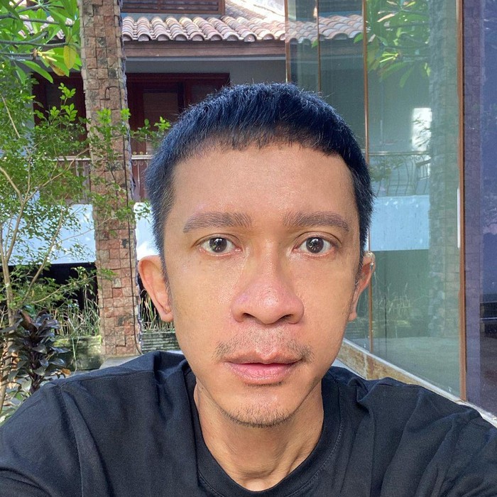 Penampakan Terbaru Aming yang Manly Banget, Ada Kumis dan Jenggot