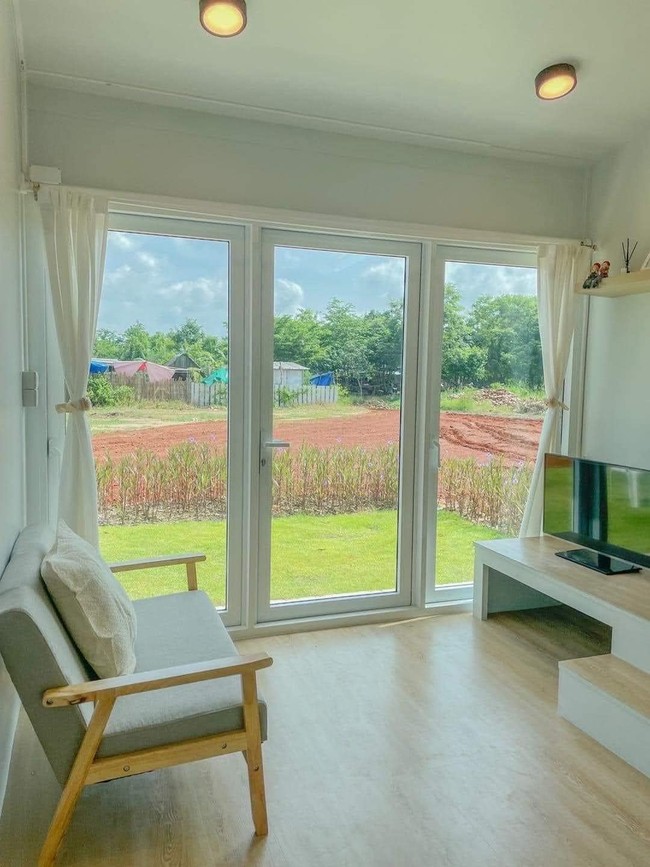 8 Potret Rumah Mungil di Tengah Sawah, Dalamnya Estetik Bikin Terpukau