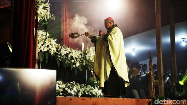 Melihat Misa Inkulturasi dalam Festival Reba Khas NTT