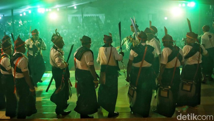 Meriahnya Festival Reba di Taman Mini Indonesia Indah