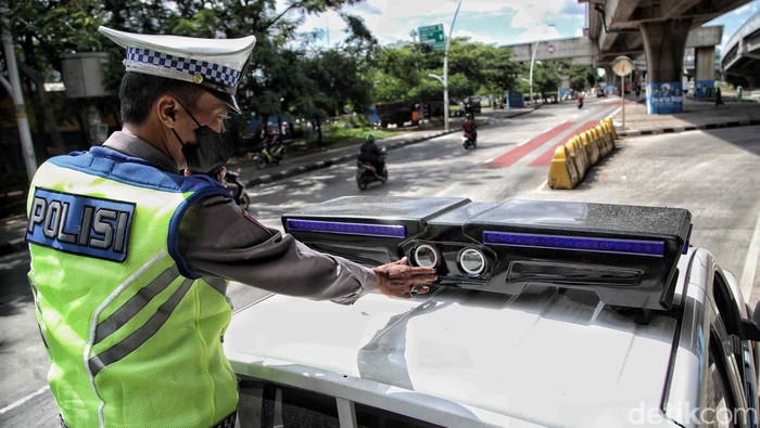 Awas! Mobile ETLE Wira-wiri Intai Pengendara Nakal di Jakarta