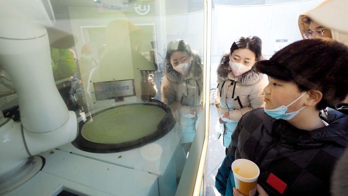 Canggih! Ada Robot Masak Pancake di Beijing