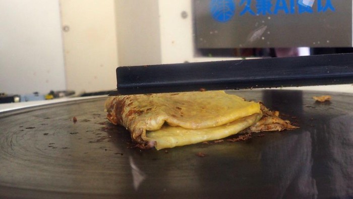 Canggih! Ada Robot Masak Pancake di Beijing