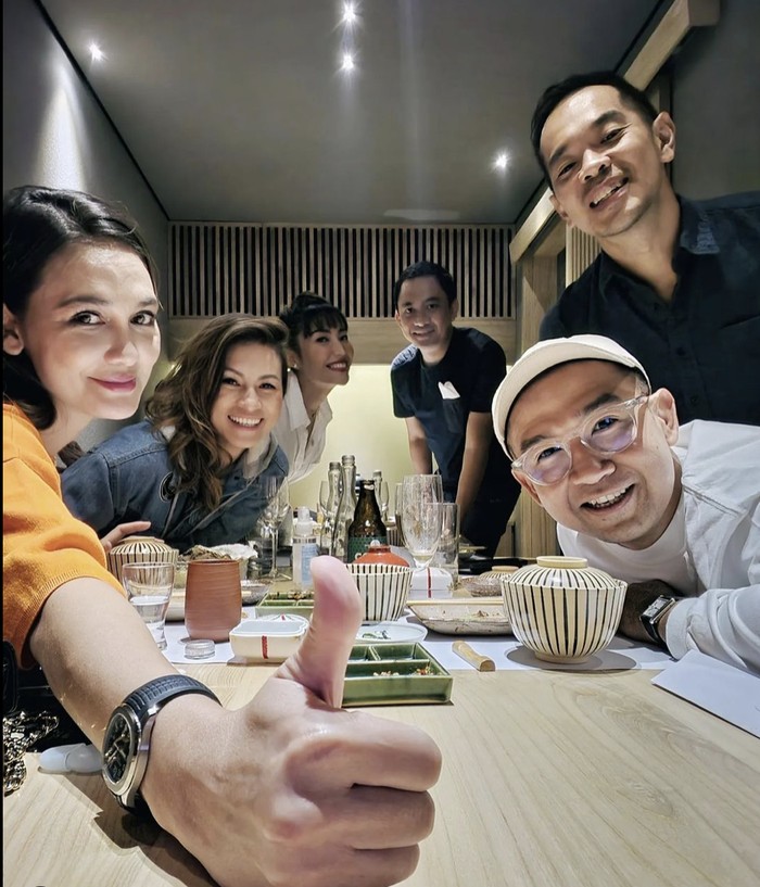 Bahagianya Iwet Ramadhan Saat Makan Bareng Geng Menteri Ceria