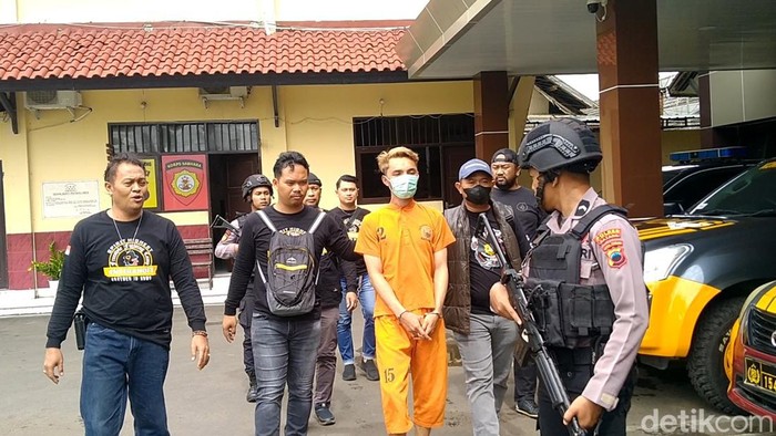 Pembunuh Wanita di Kebun Singkong Batang Terancam Hukuman Mati Pembunuh Wanita di Kebun Singkong Batang Terancam Hukuman Mati