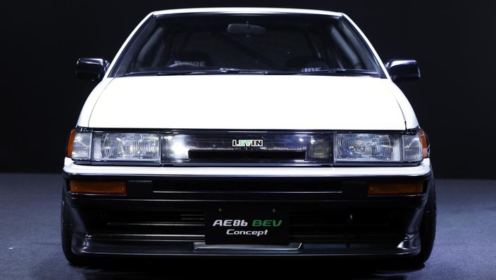 Mobil Listrik Futuristik Sudah Biasa, yang Ini Gaya Klasik AE86