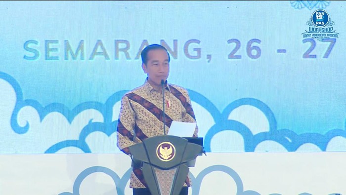 Jokowi di Rakornas PAN: Jangan Salah Pilih Koalisi Jokowi di Rakornas PAN: Jangan Salah Pilih Koalisi