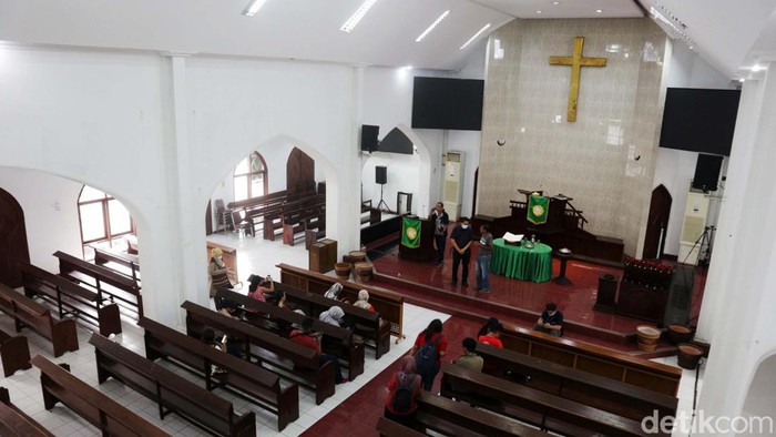 Melihat Gereja Tertua Peninggalan Belanda di Depok