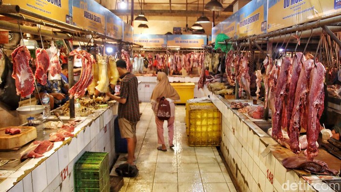 Begini Harga Daging Sapi-Ayam di Kawasan Pasar Senen Jelang Ramadhan
