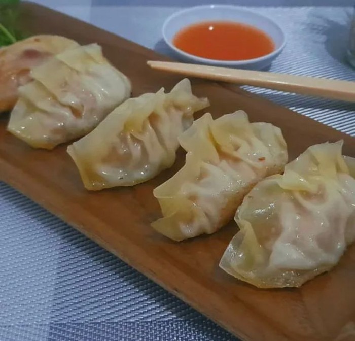 Mantul! 20 Kuotie Isi Ayam yang Gurih Ada di Sini