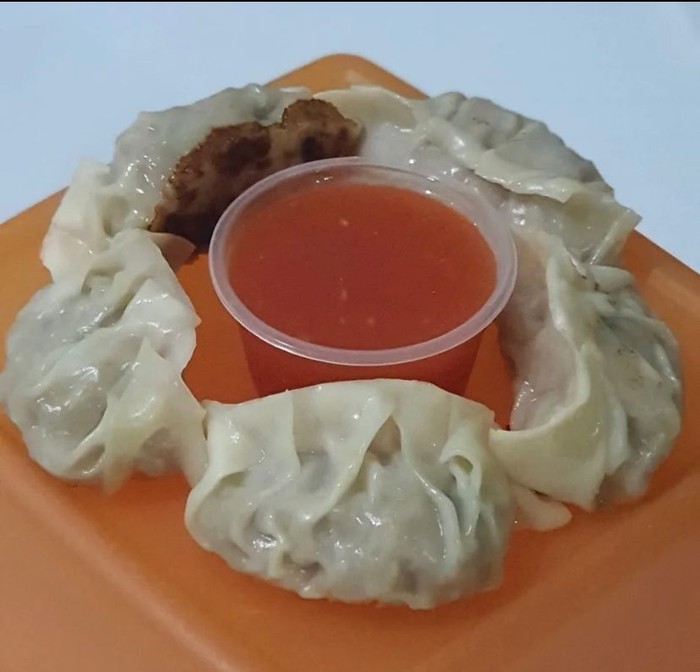 Mantul! 20 Kuotie Isi Ayam yang Gurih Ada di Sini