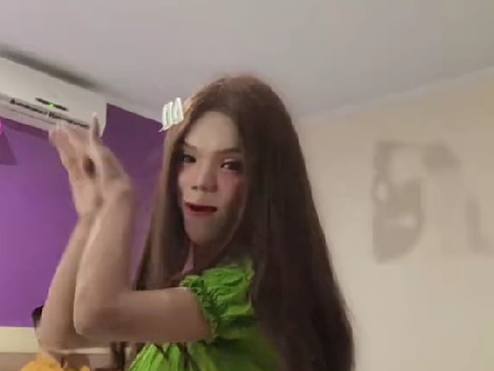 10 Potret Syantik Rozi Popo, TikToker yang Hina Pawai MTQ Mirip Topeng ...