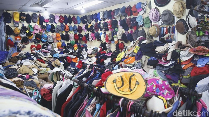 Larangan Mencuat, Begini Potret Bisnis Thrifting di Jakarta